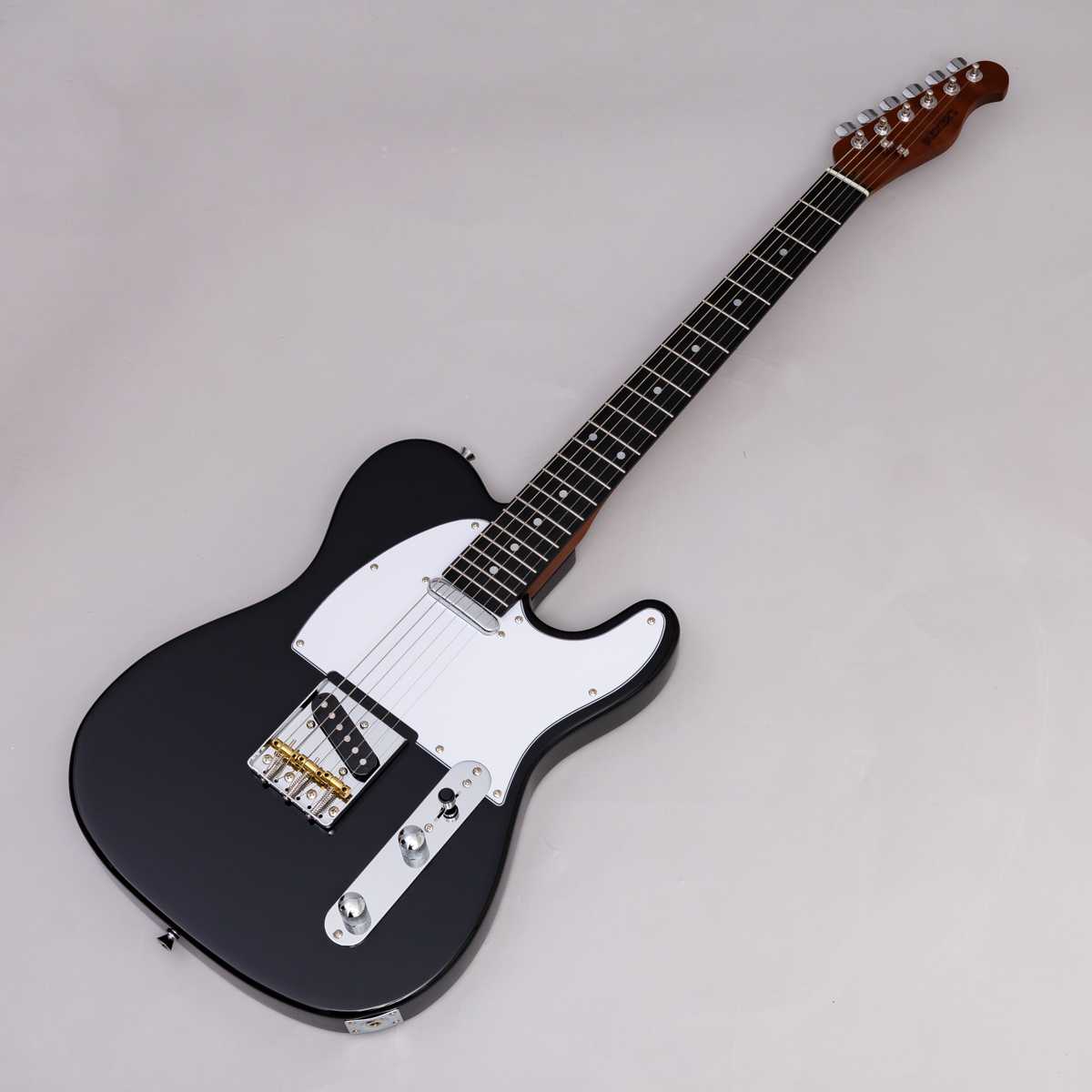 BUSKER’S BTL-Standard｜最初の1本にオススメ。弾きやすさと安定性を高めたエレキギター | ギタセレ（Guitar Selection）